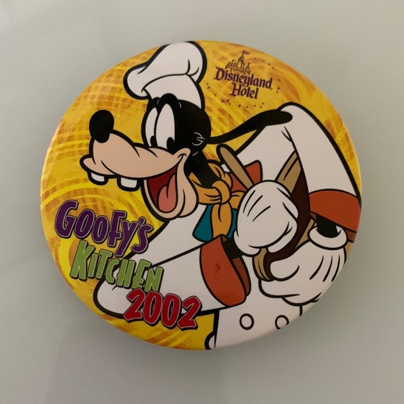 Disney | Other | Disney Goofys Kitchen Button | Poshmark